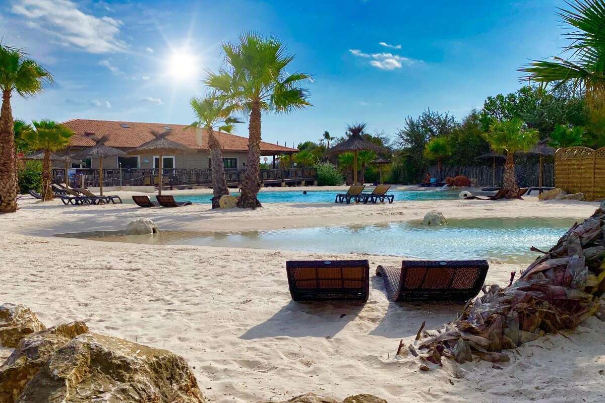 Camping Paradis Soleil d'Oc - Réservez vos vacances en camping dès ...