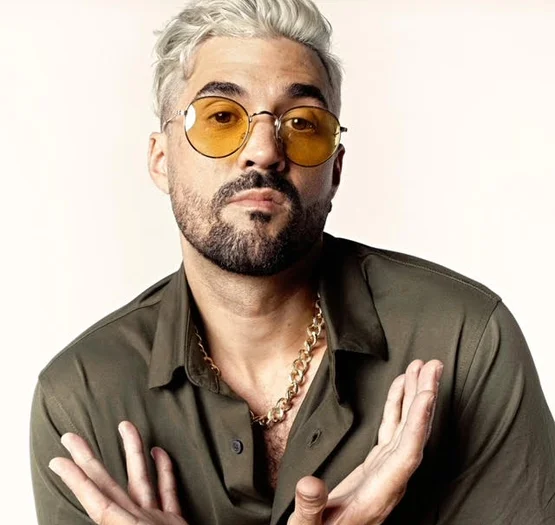 Florent Mothe révélation des NRJ music Awards en tournée du Paradis des ...