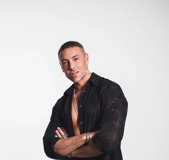 Maxime Dereymez le danseur est en tournée du Paradis des Stars 2023